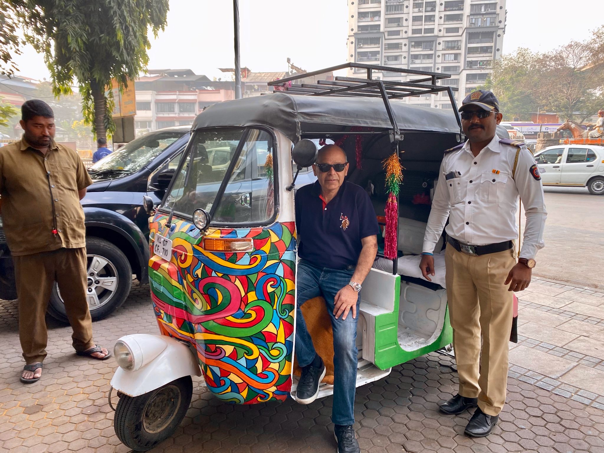 ‘The Rickshaw Run’ – A Wild Ride Across India with Yasmin Sanie-Hay and ...